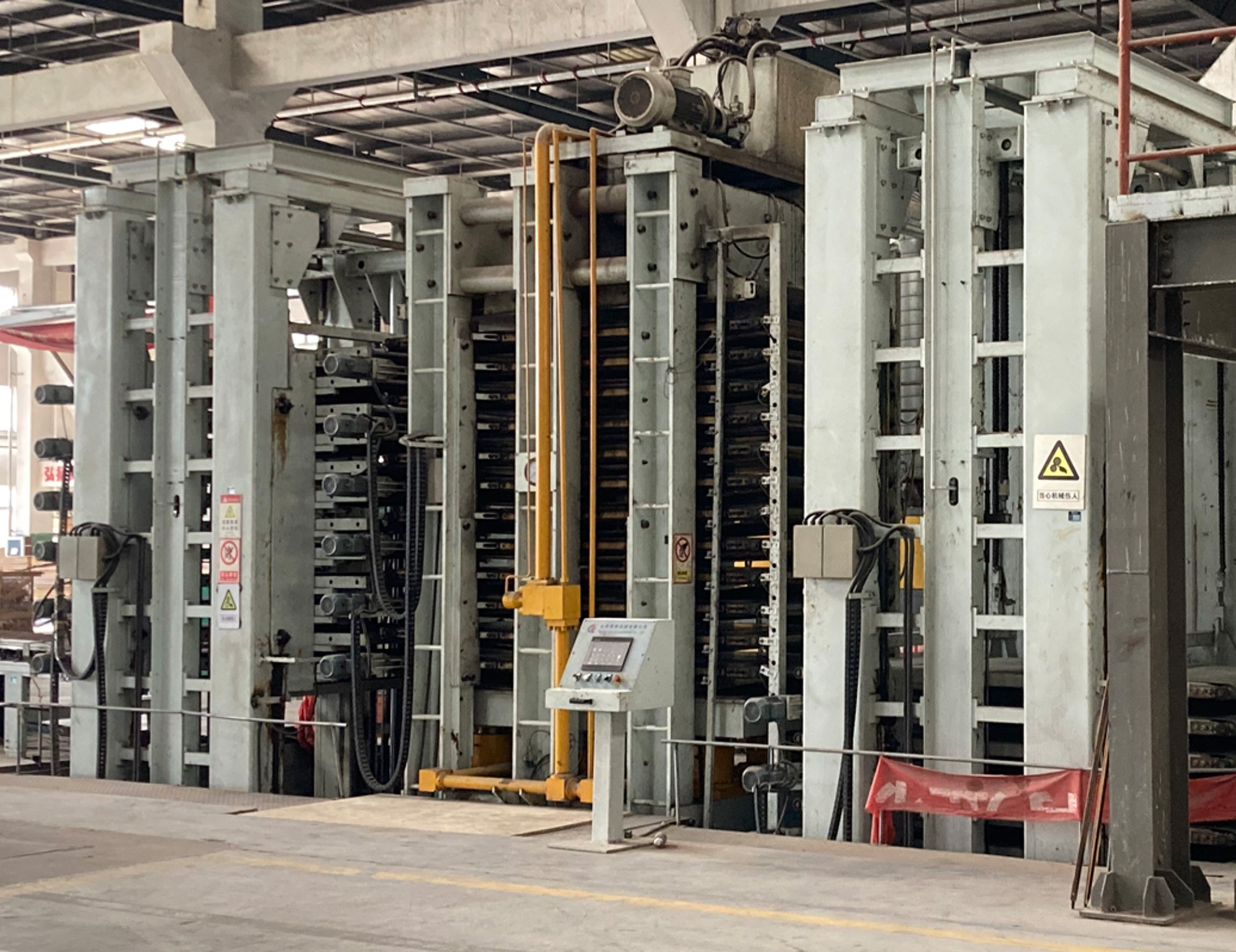 Automatic Plywood Hot Press Machine - BECCOR